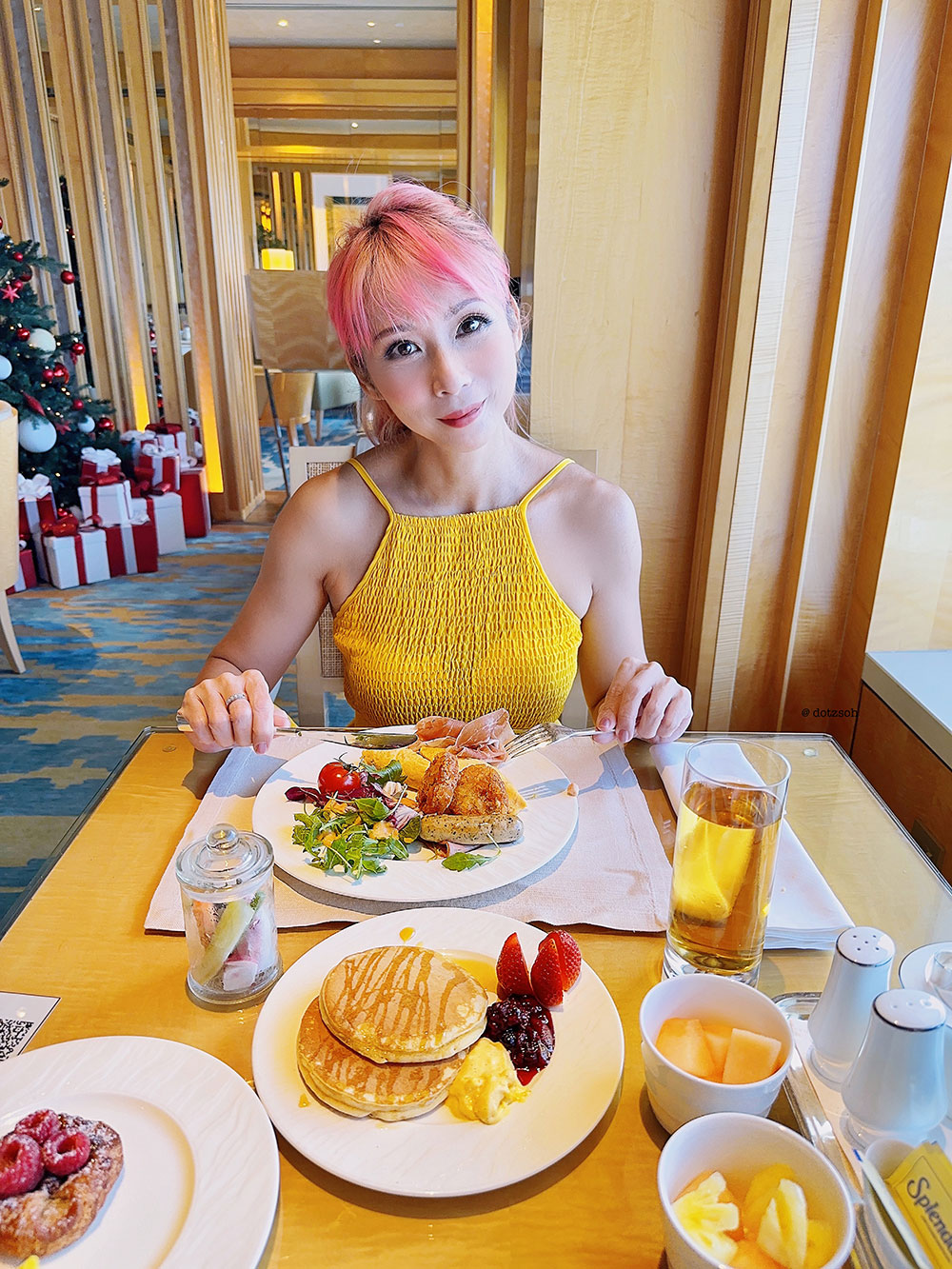 A Luxurious Birthday Staycation With a View at The Ritz-Carlton ...